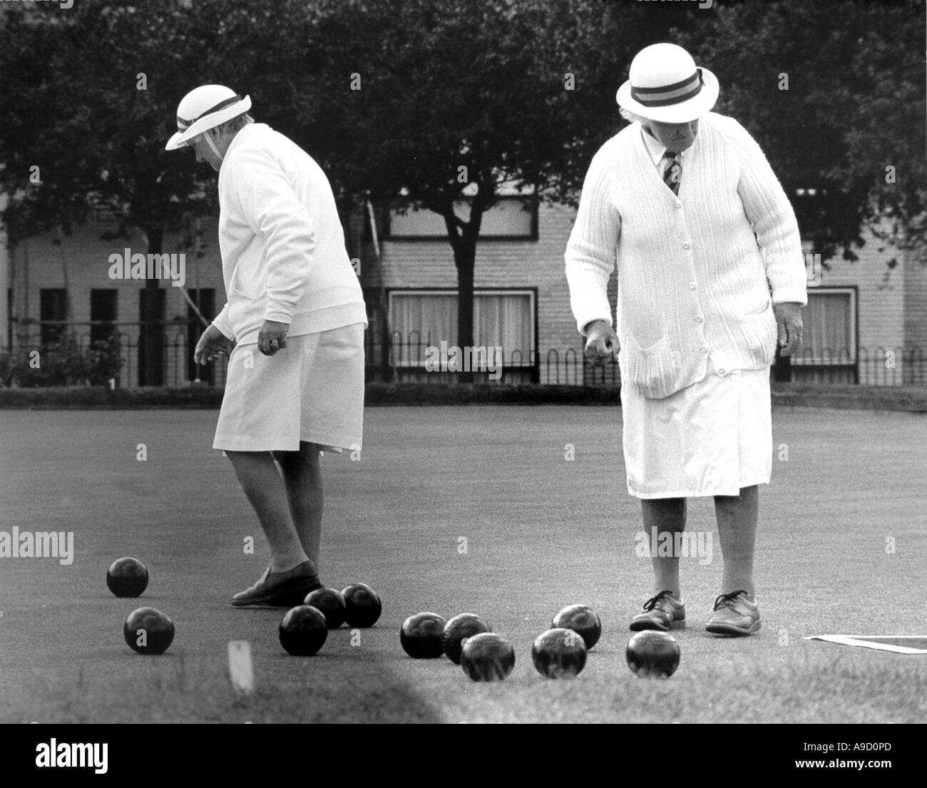 How to play bowls hi-res stock photography and images - Alamy
