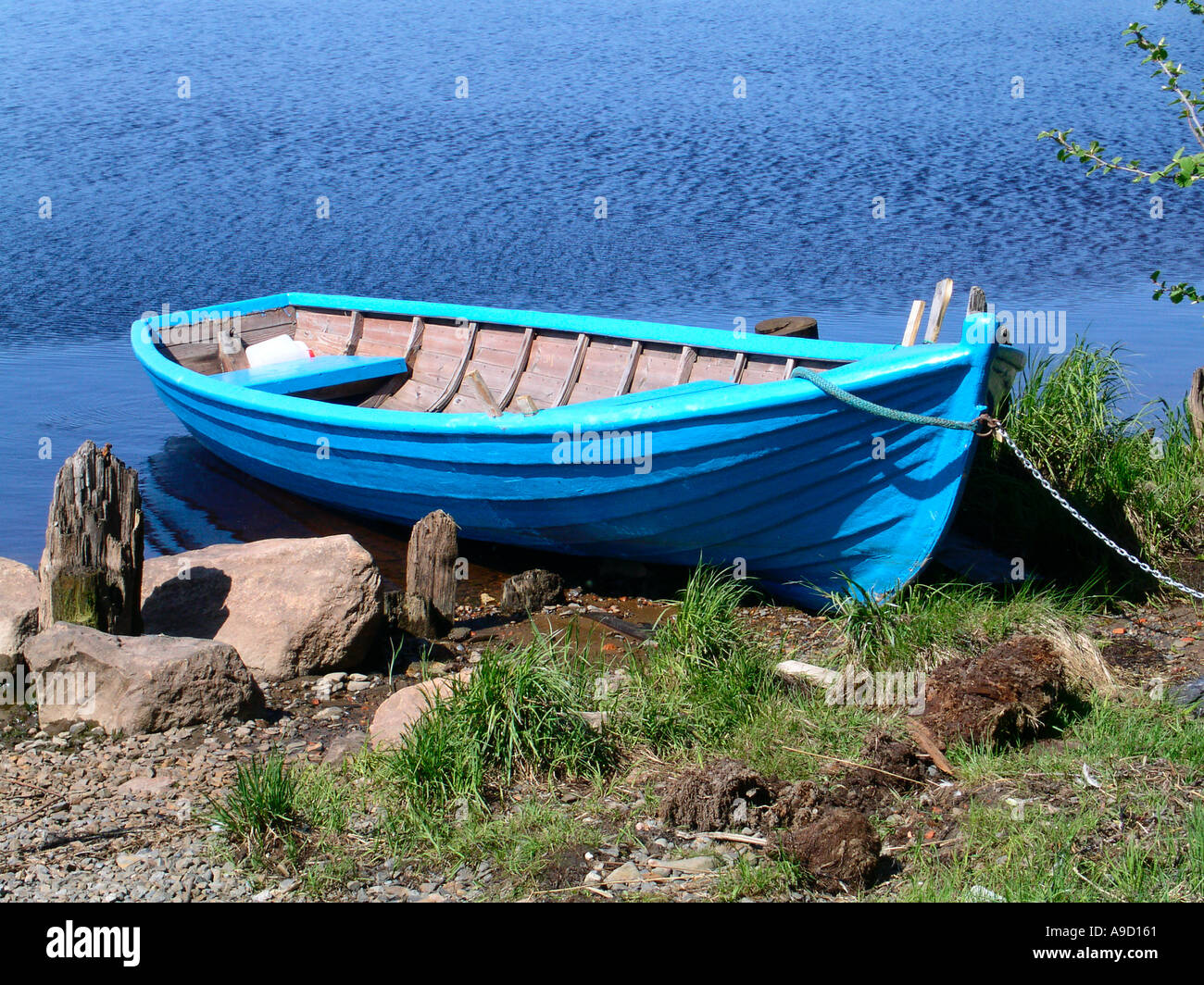 blue rowing boat Stock Photo - Alamy