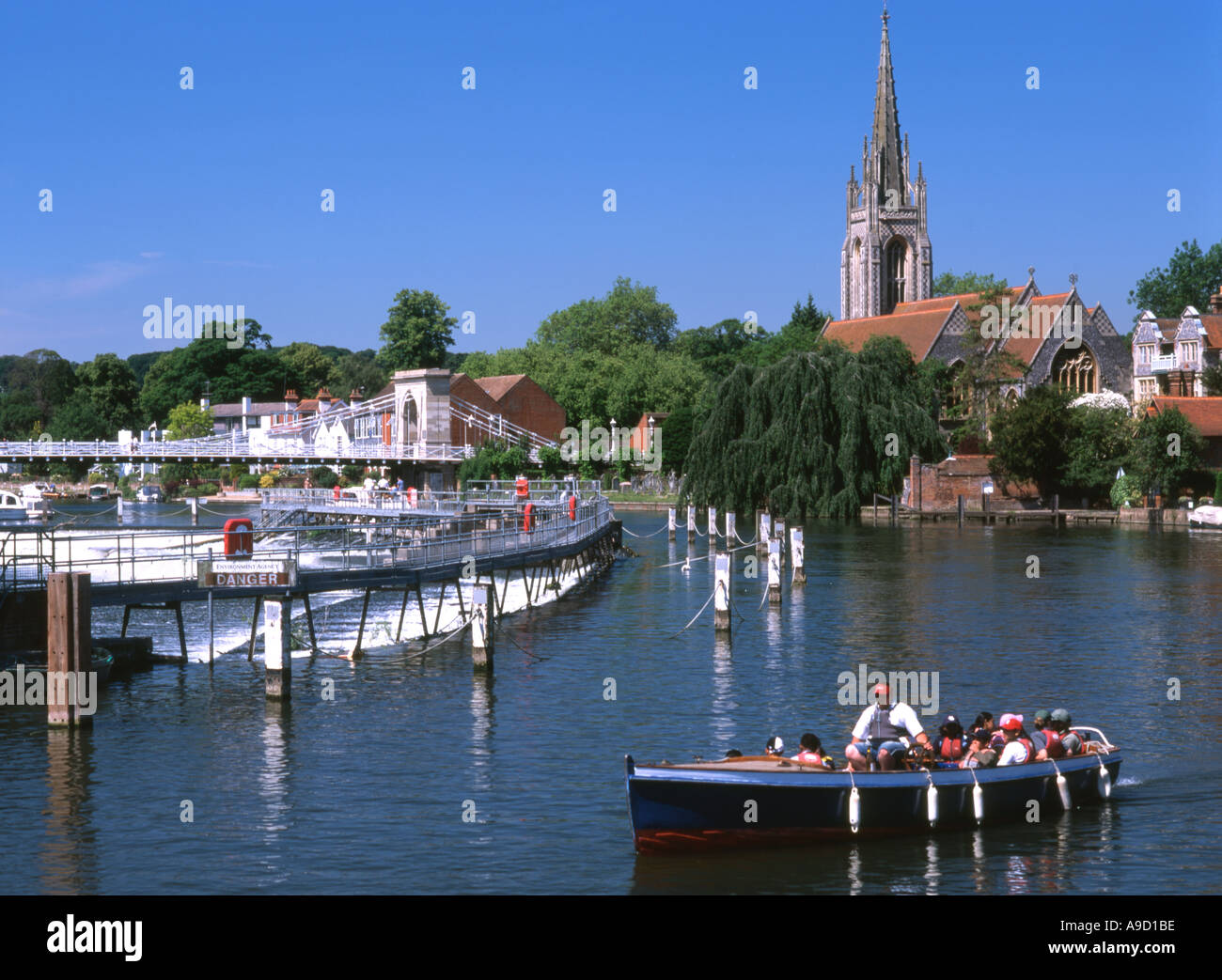 Marlow england thames hi-res stock photography and images - Alamy