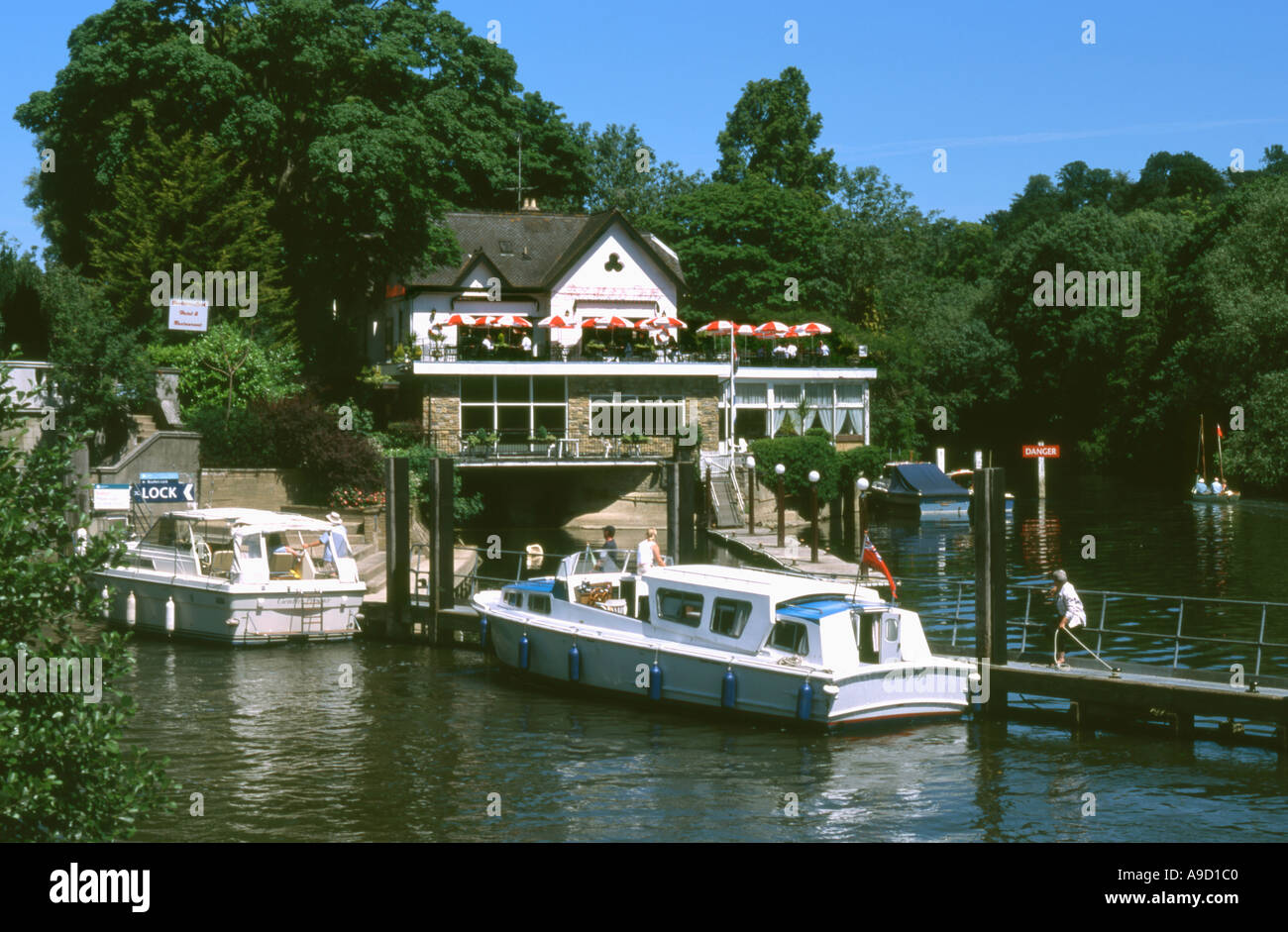 Boulters lock maidenhead hi-res stock photography and images - Alamy