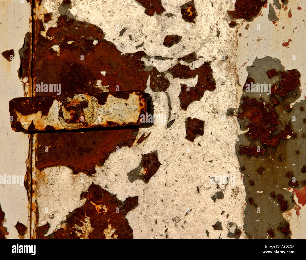 Peeling back metal hi-res stock photography and images - Alamy