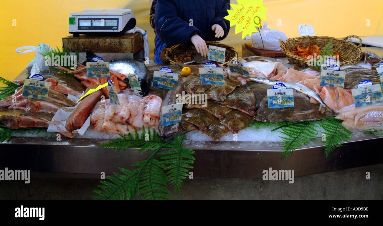 france normandy calvados fish market at port en bessin Stock Photo - Alamy