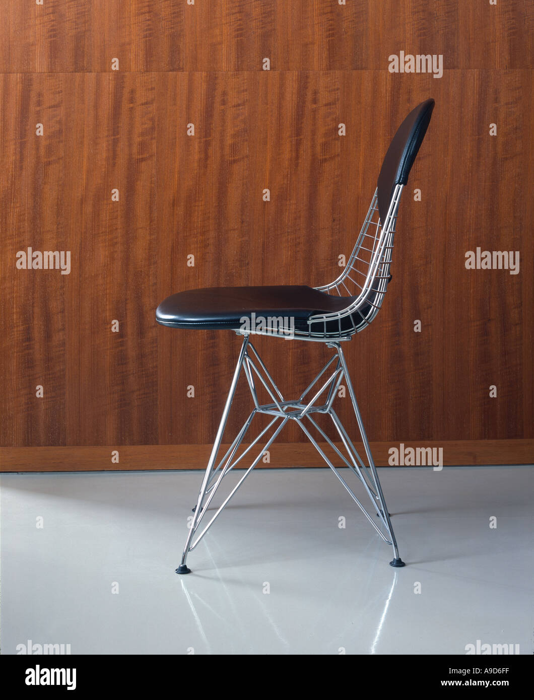 Eames chair interior hi-res stock photography and images - Alamy