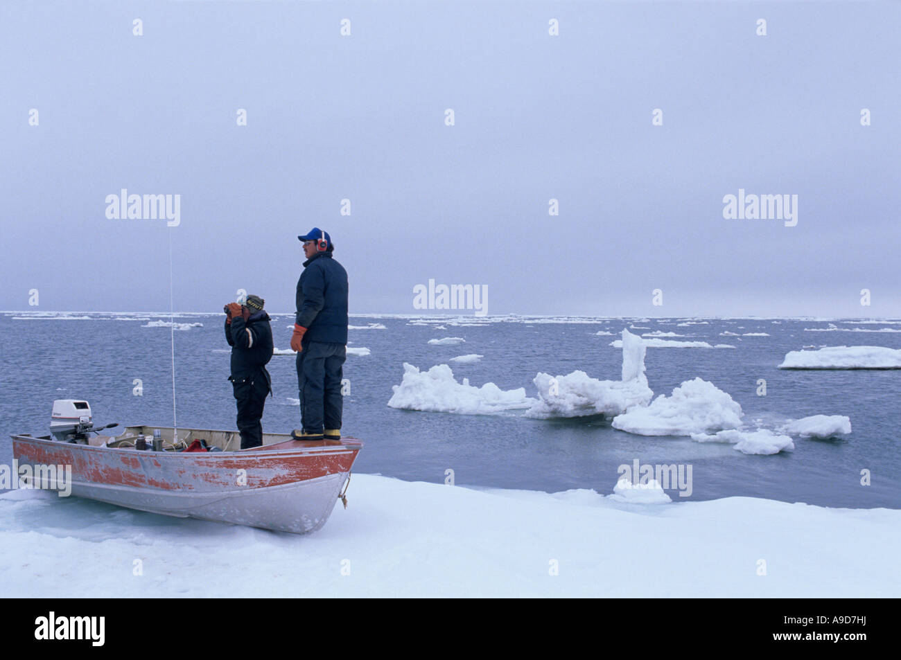Yupik people hi-res stock photography and images - Alamy