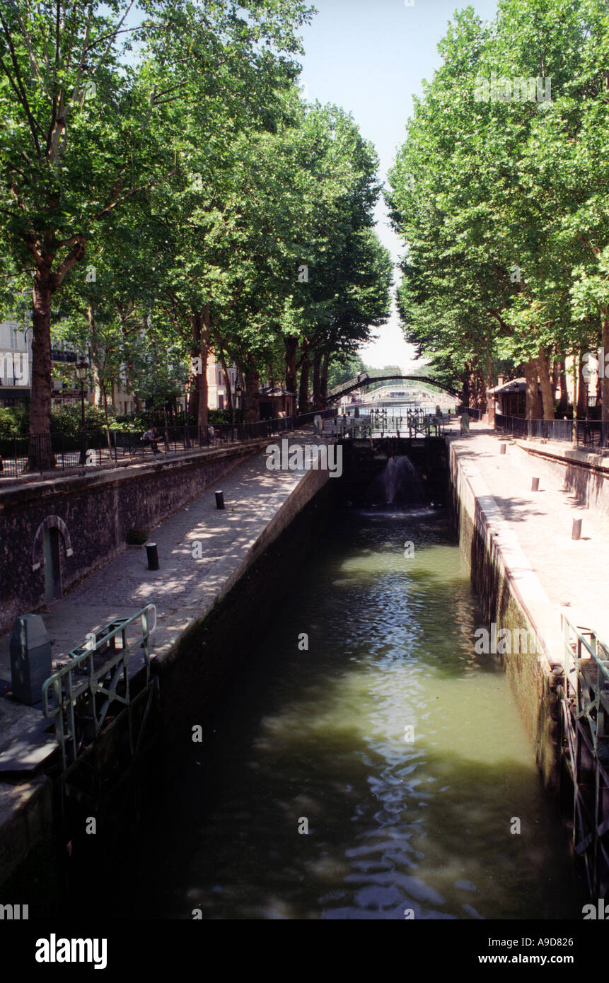 Canal in Paris France Stock Photo - Alamy