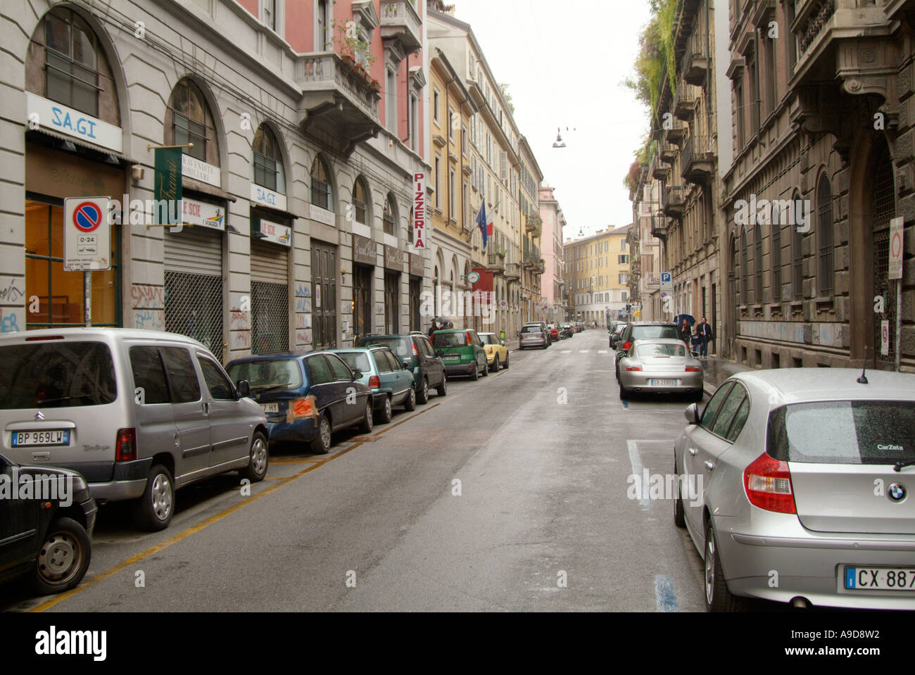Backstreet milan hi-res stock photography and images - Alamy