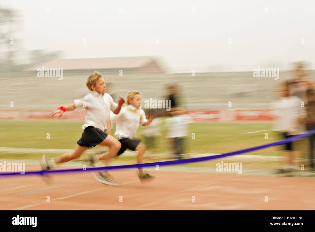100m sprint athletics finish hi-res stock photography and images - Alamy