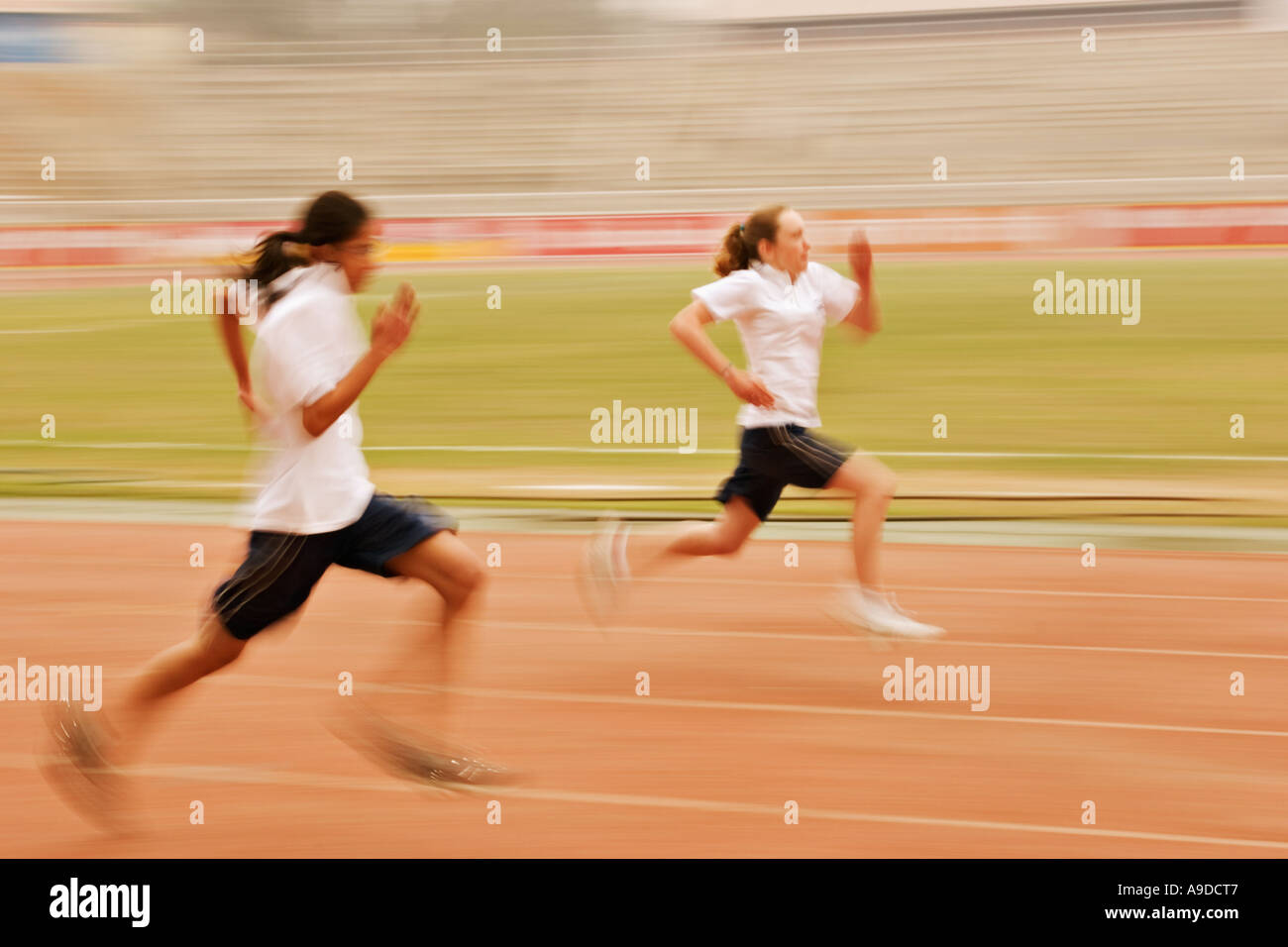 100m sprint race hi-res stock photography and images - Alamy
