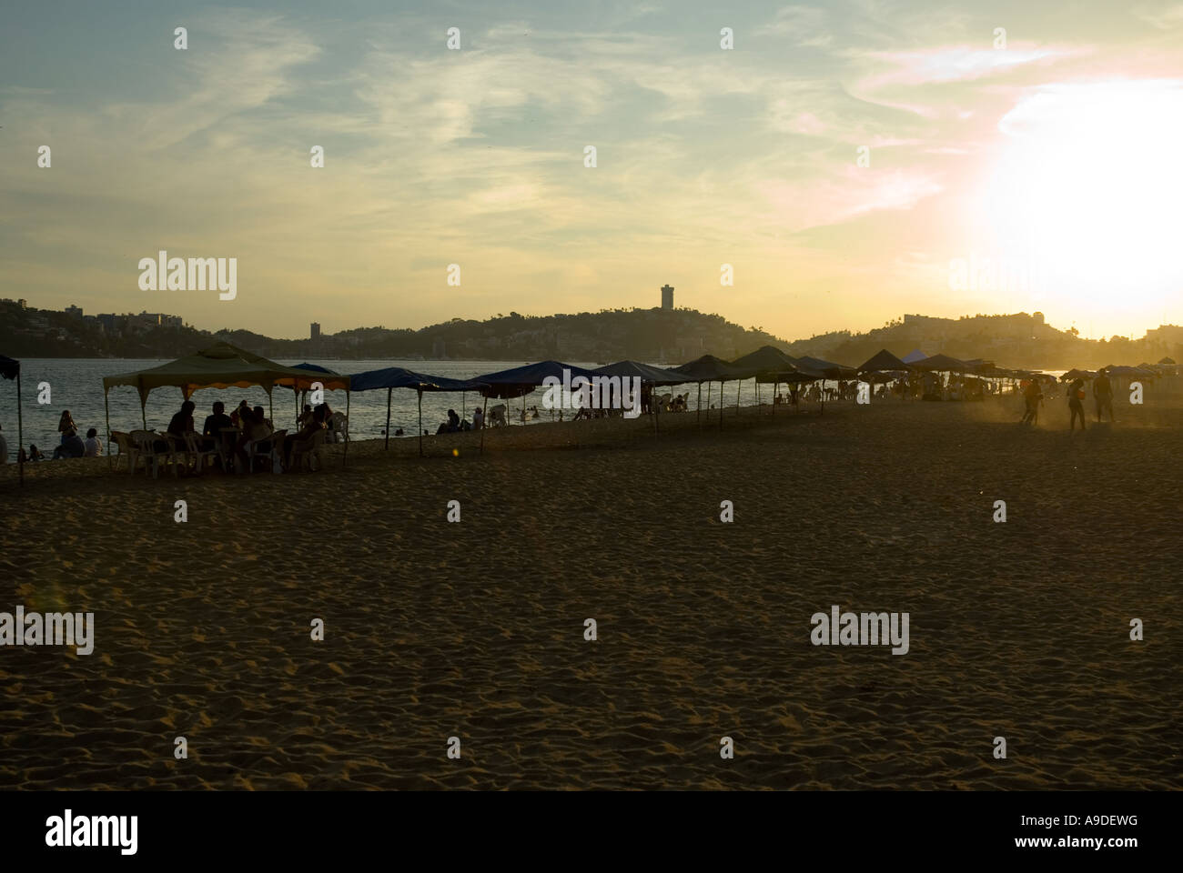 Acapulco - people at sunset - Mexico Stock Photo - Alamy