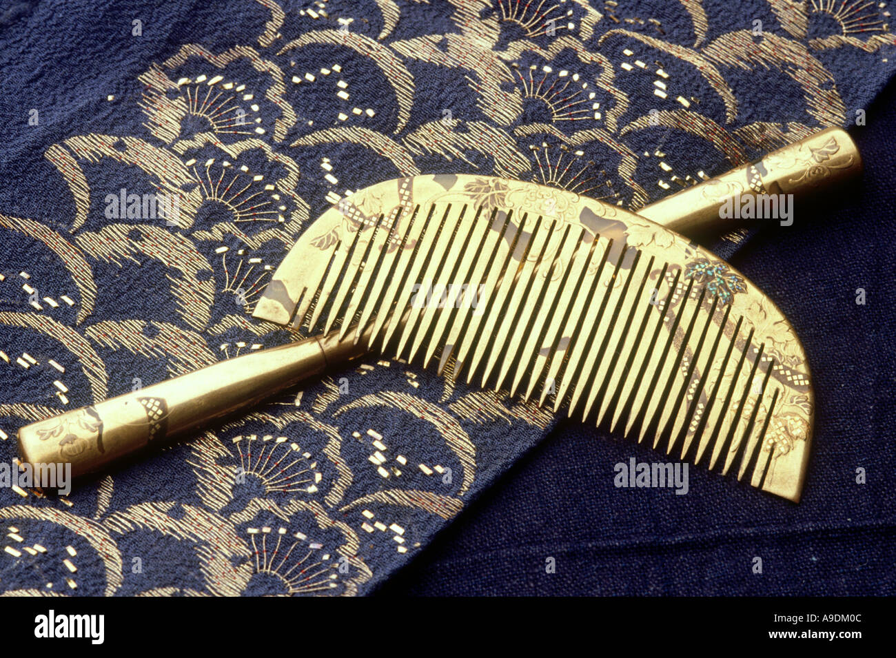 Japanese Hair Combs High Resolution Stock Photography and Images - Alamy