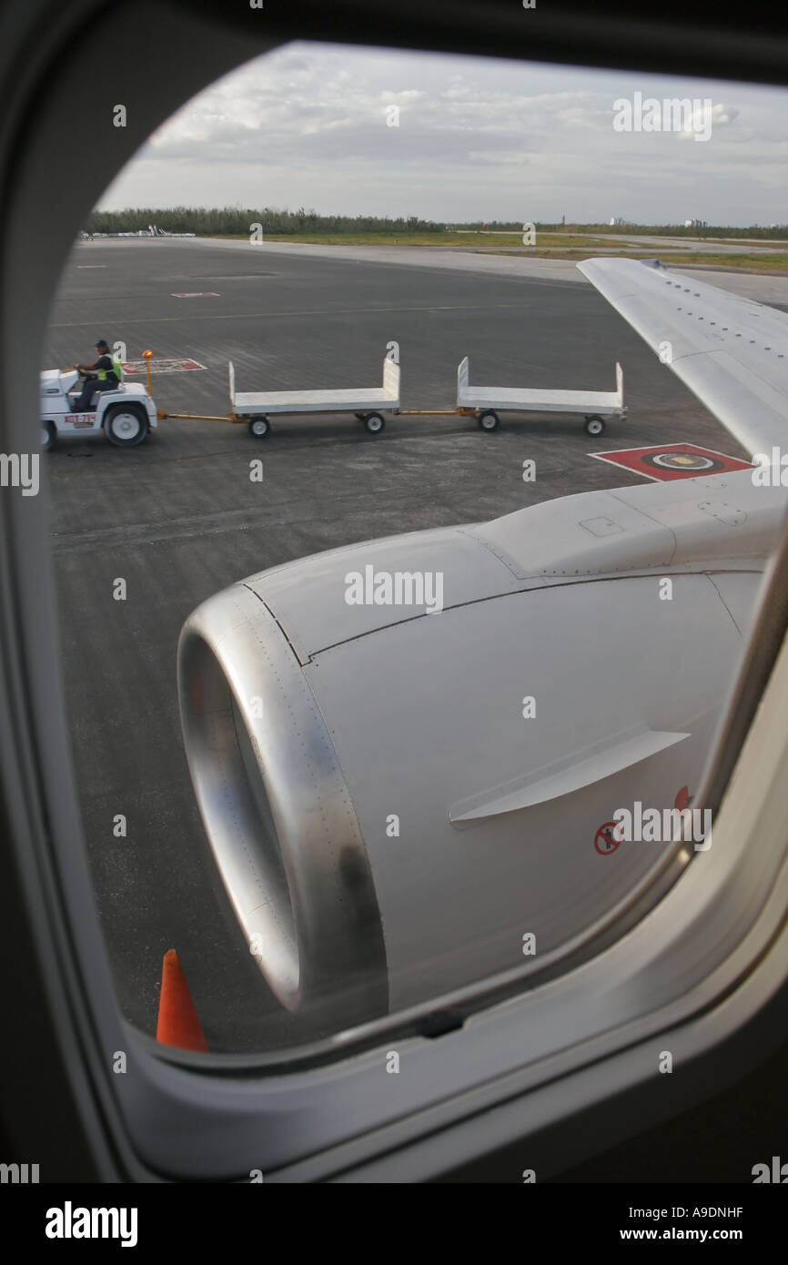 Airplane on a tarmac Stock Photo - Alamy