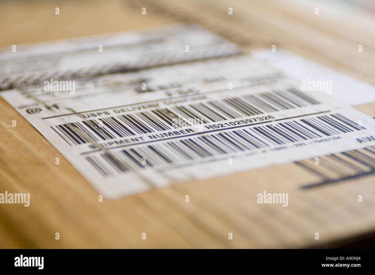 shipping label package Stock Photo - Alamy