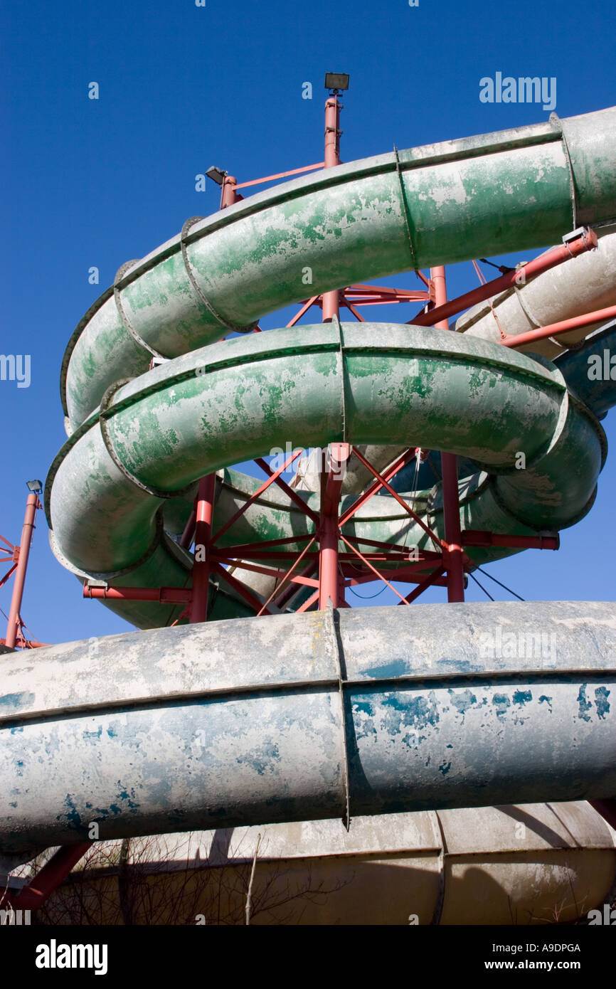 The Oasis leisure centre in Swindon Wiltshire Stock Photo: 7048585 - Alamy