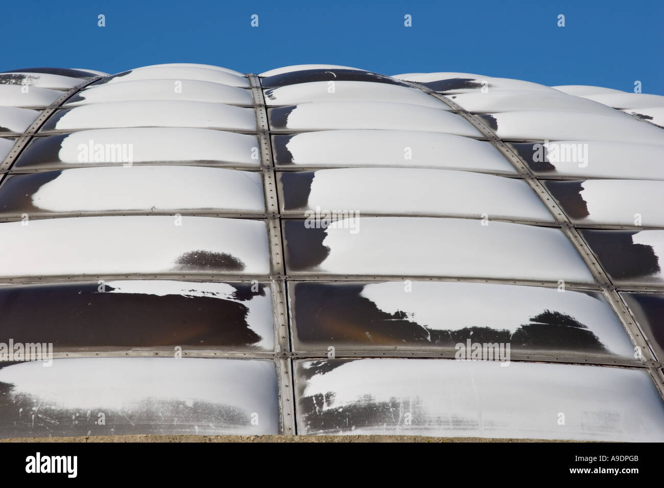 Oasis Leisure Centre Swindon High Resolution Stock Photography and ...