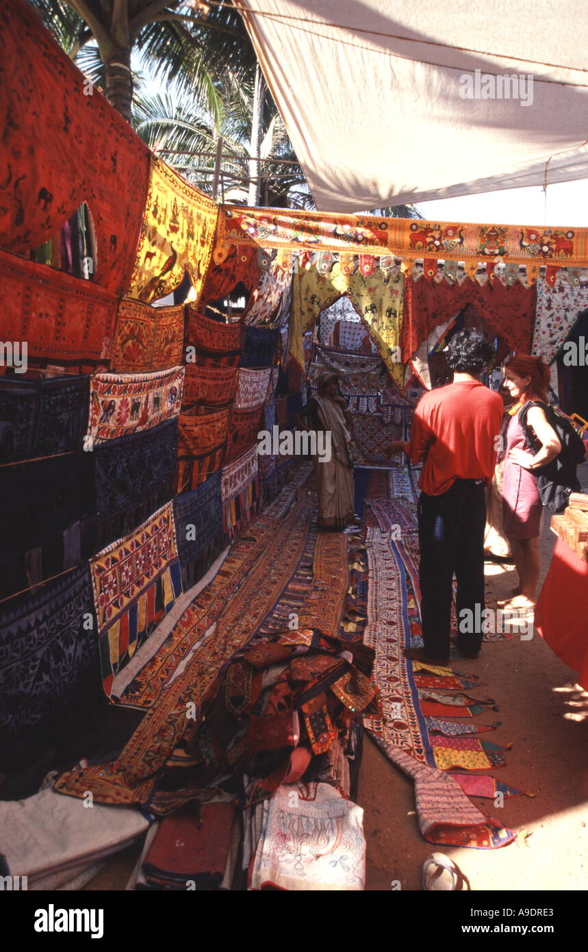 Woman shopping in goa hi-res stock photography and images - Alamy