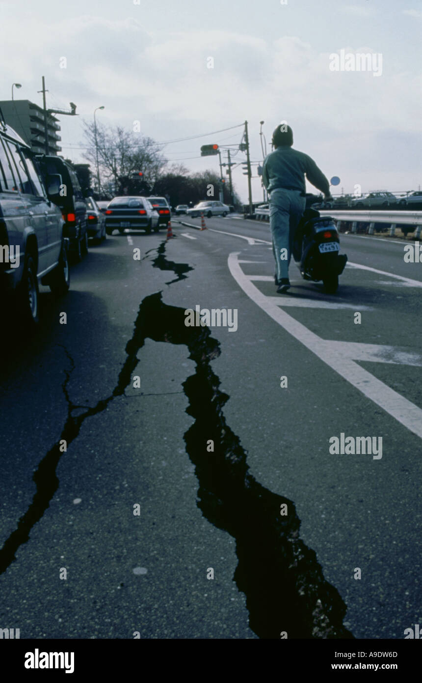 Kobe earthquake 1995 Japan Stock Photo - Alamy