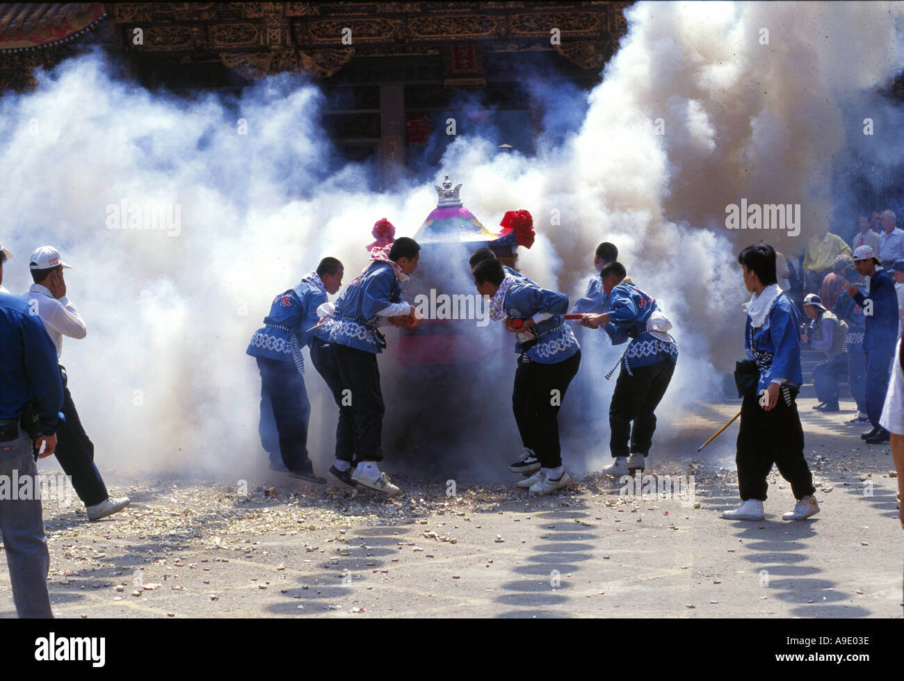 Cracker team hi-res stock photography and images - Alamy