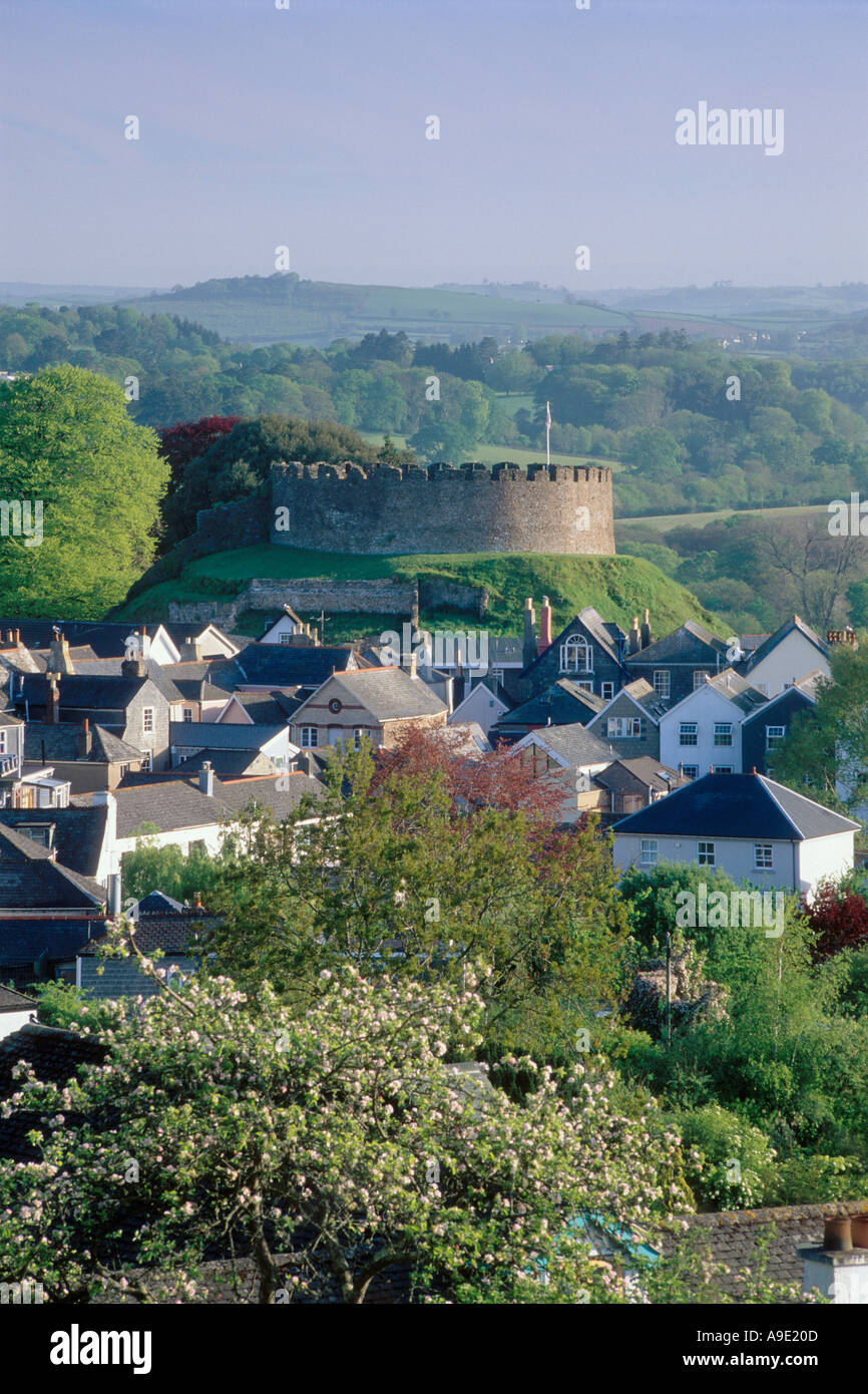 Totnes castle hi-res stock photography and images - Alamy