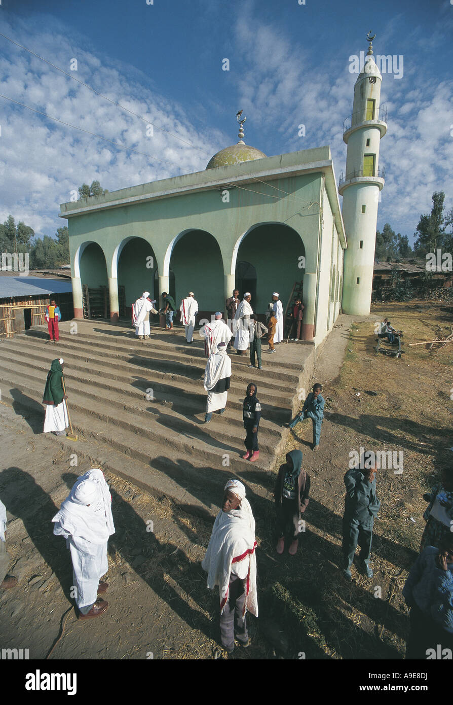 Muslim in mosque hi-res stock photography and images - Alamy