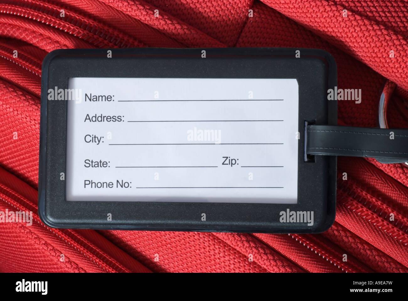 Blank suitcase tag hi-res stock photography and images - Alamy