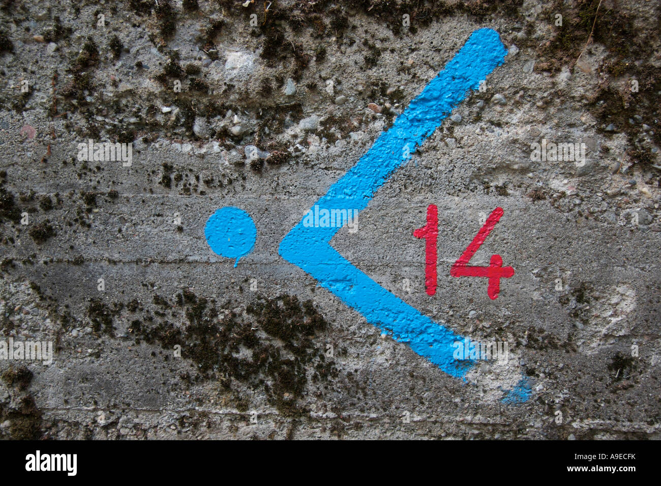 Aged wall signed with number 14 Stock Photo - Alamy