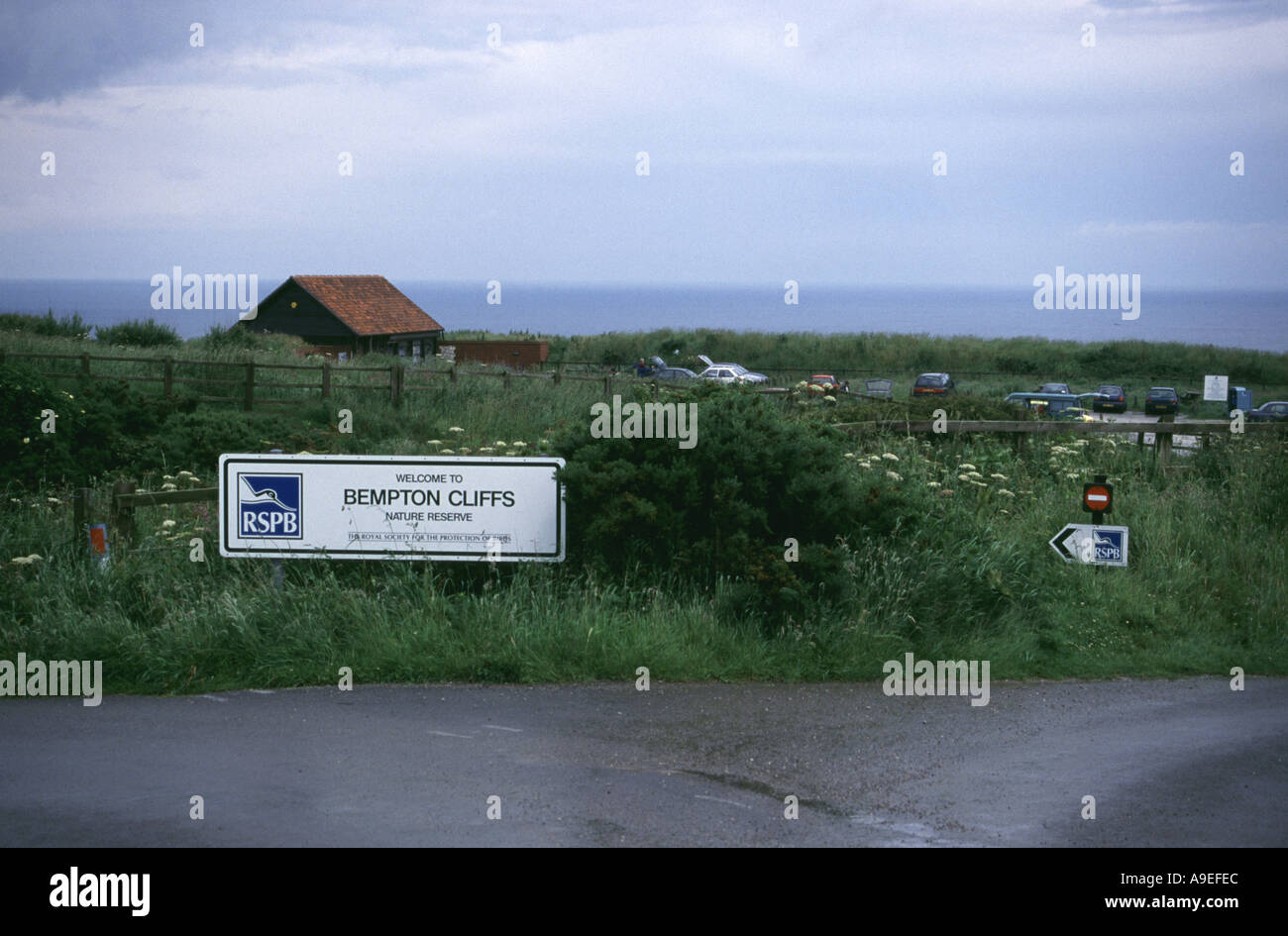 ENTRANCE TO BEMPTON CLIFFS RSPB RESERVE, YORKSHIRE, ENGLAND, U.K Stock ...