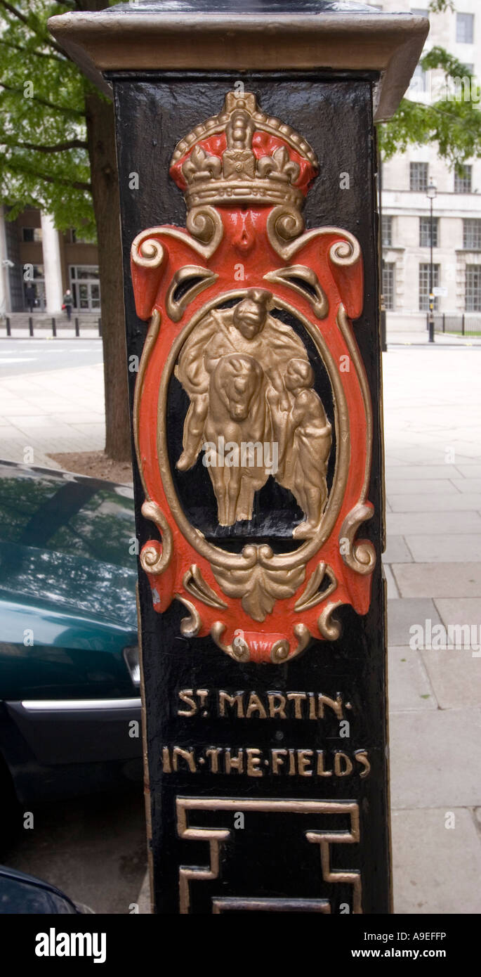 City of Westminster lamp post with St Martin in the Field emblem on ...
