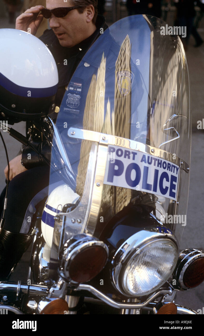 Port Authority Policeman Stock Photo - Alamy
