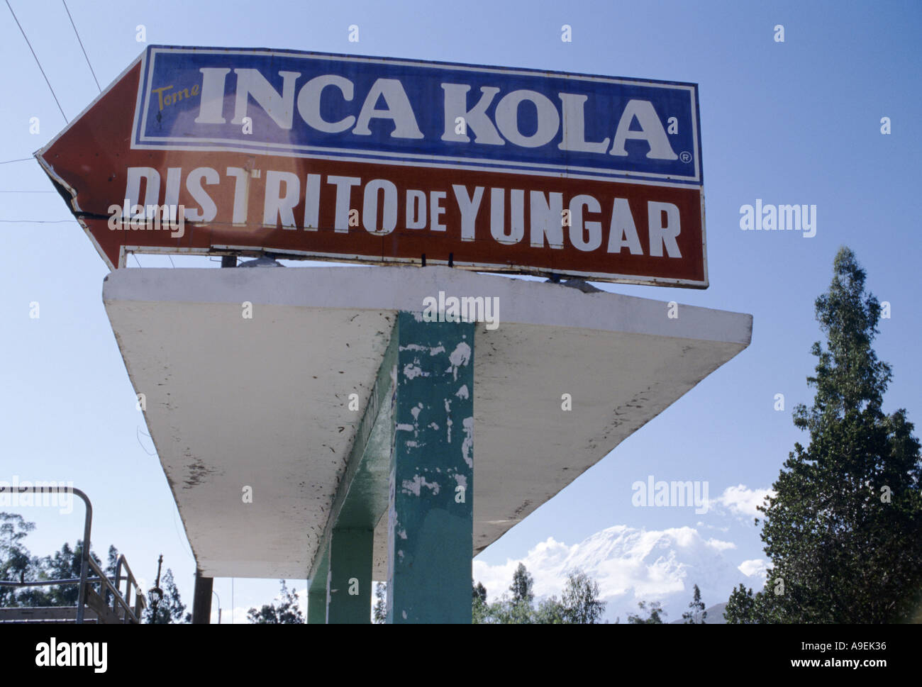 Inca Kola sign in Huaraz Stock Photo - Alamy