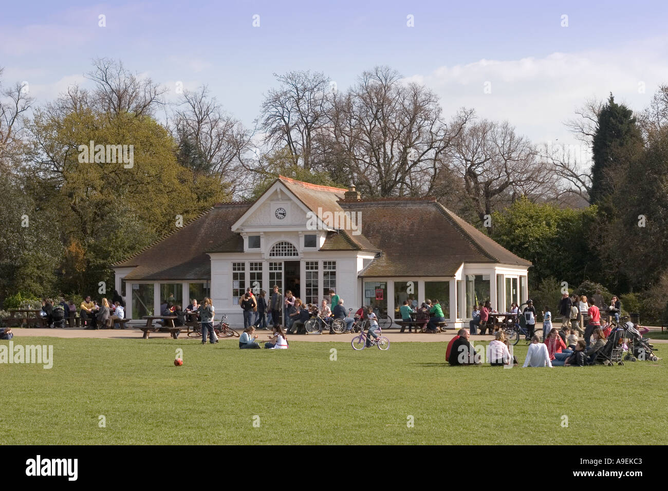 Dulwich park dulwich london uk hi-res stock photography and images - Alamy