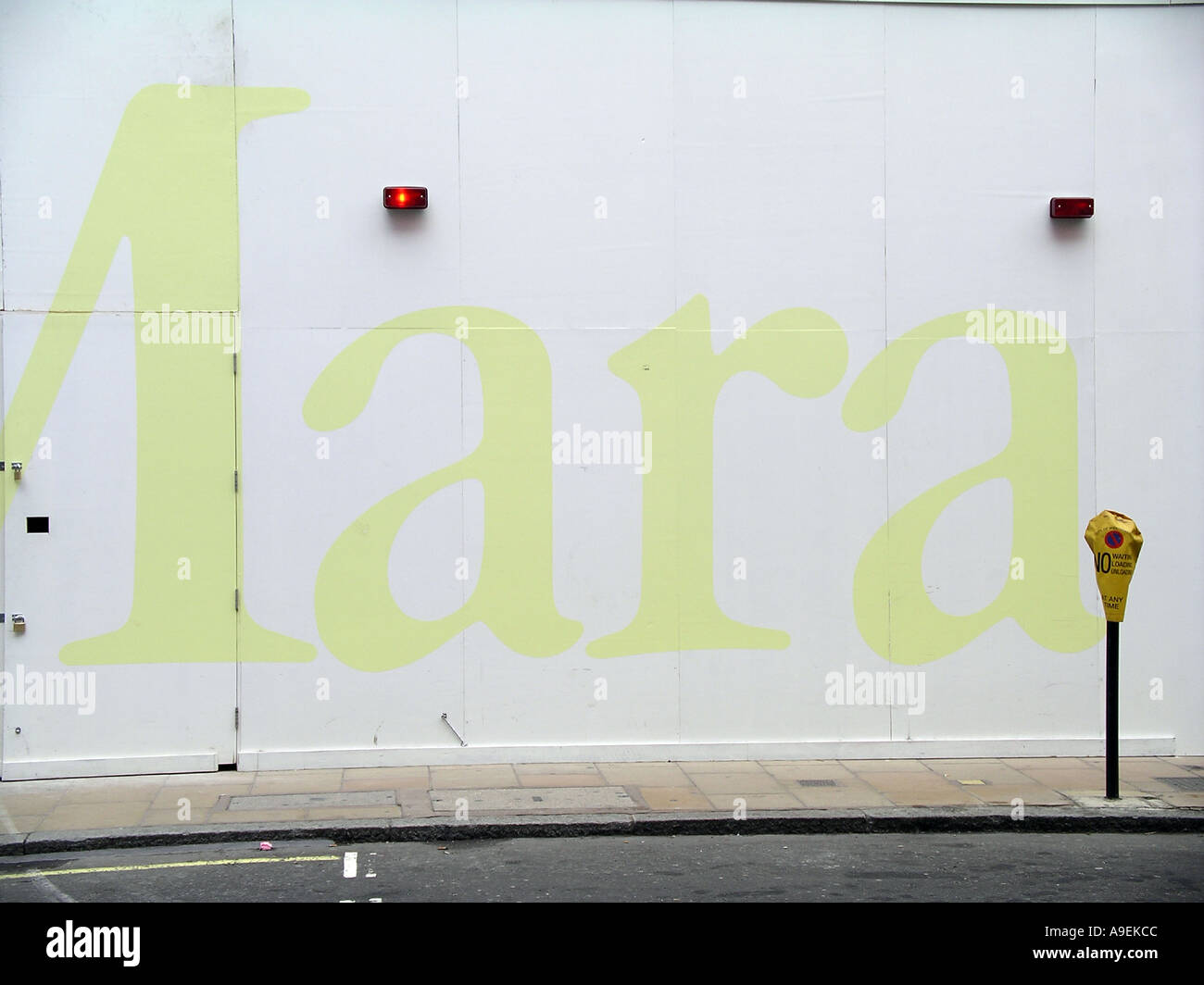 London Parking meter Stock Photo - Alamy