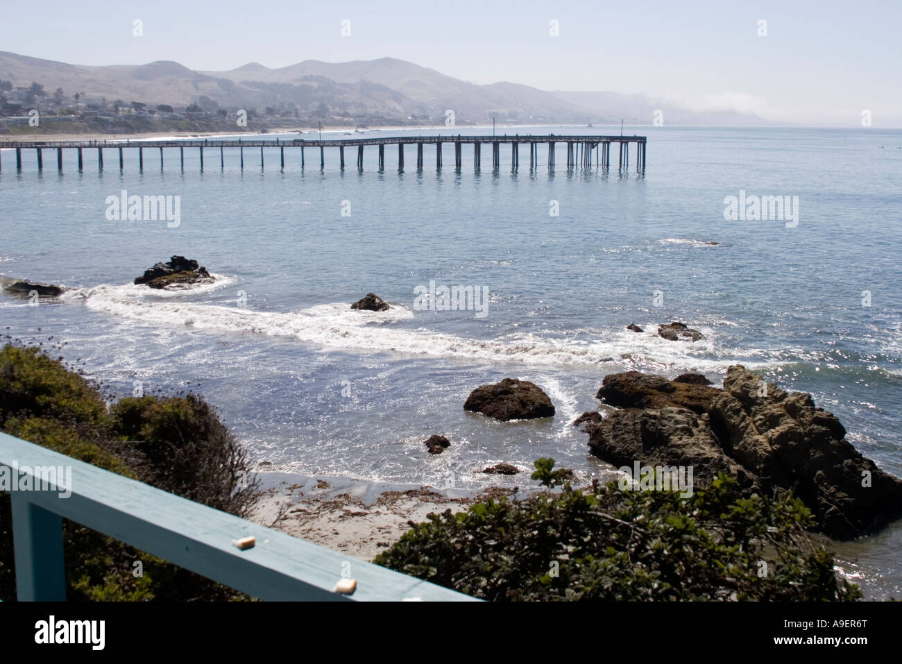 Pier in Cayucos California Stock Photo - Alamy