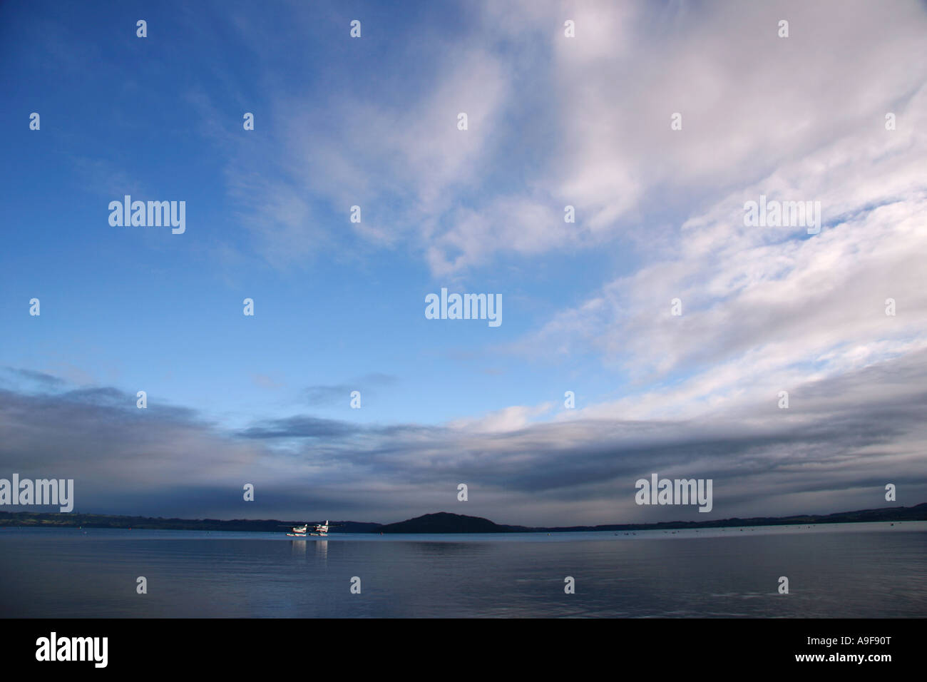 Tutanekai hinemoa hi-res stock photography and images - Alamy