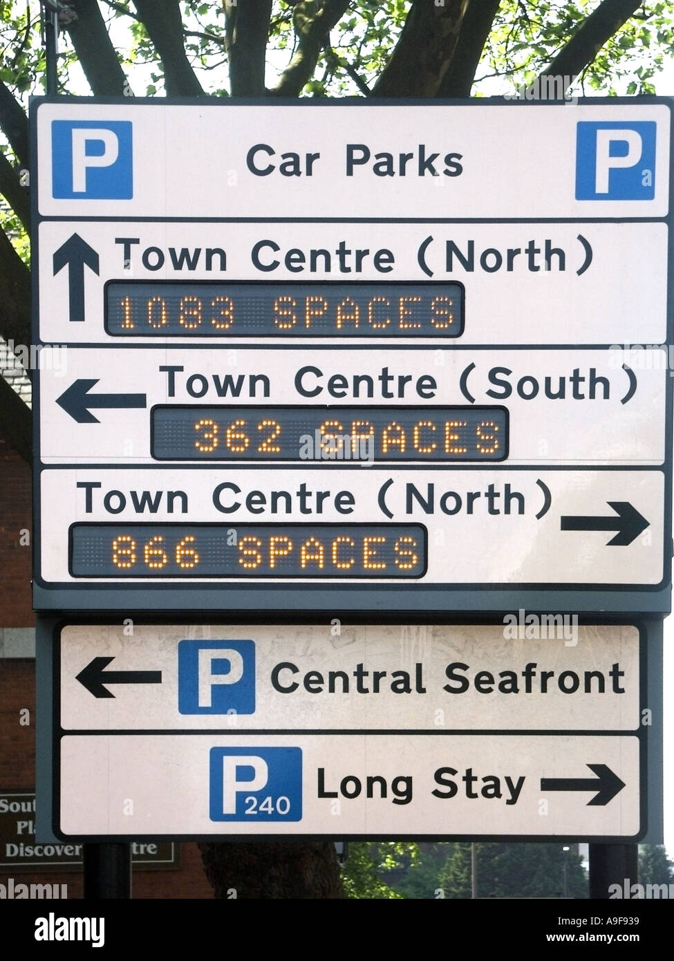 Car park spaces available sign hi-res stock photography and images - Alamy