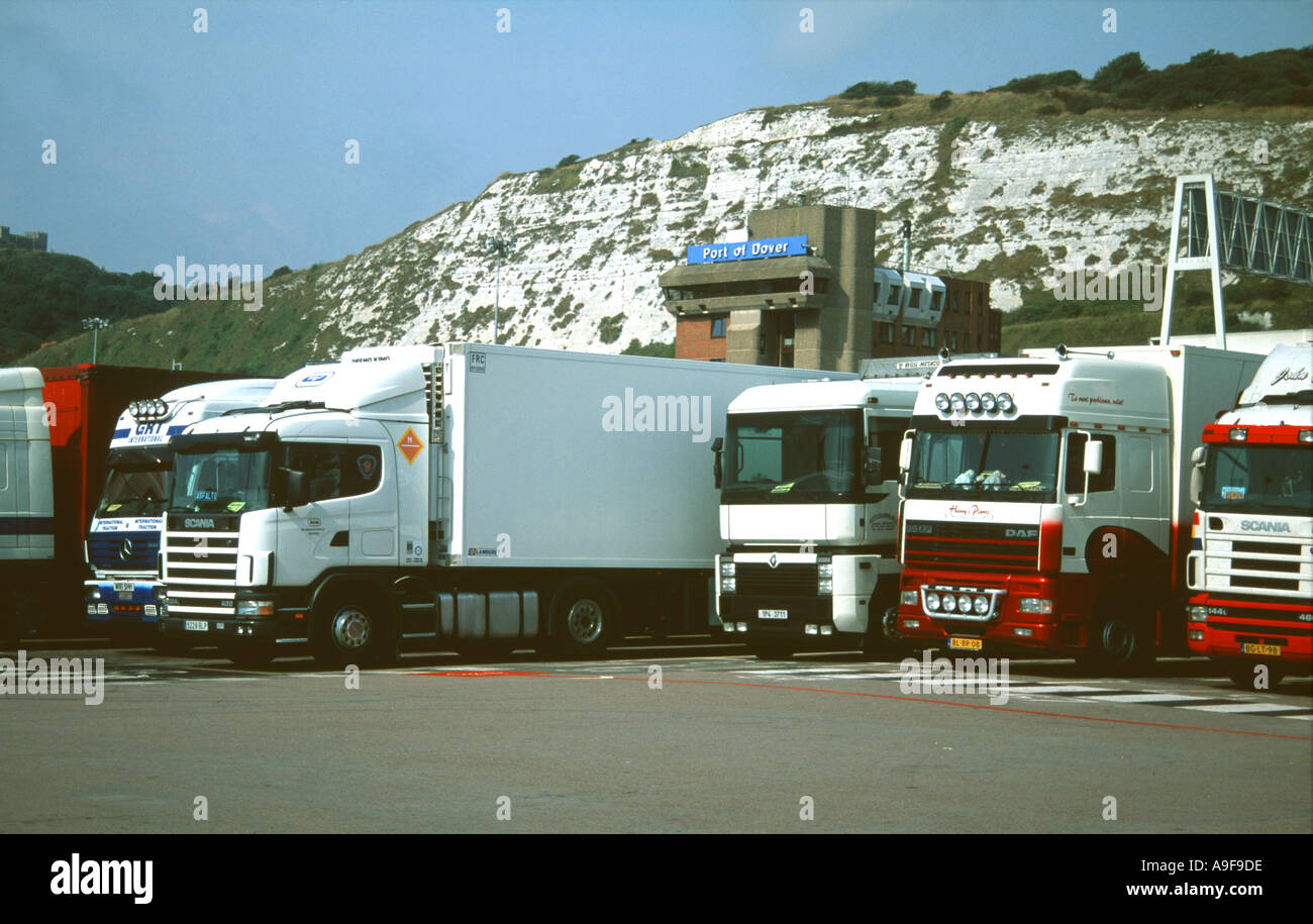 Hgv dover hi-res stock photography and images - Alamy