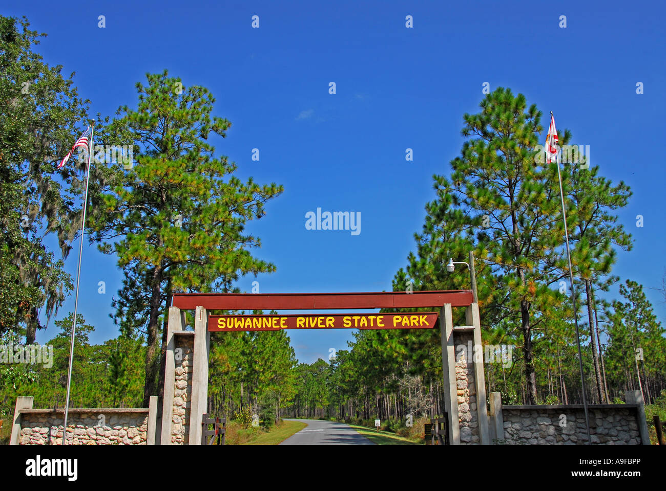 Suwannee River State Park Florida entrance sign nobody Stock Photo - Alamy