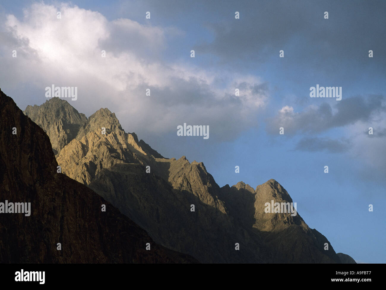 North pakistan mountains hi-res stock photography and images - Alamy