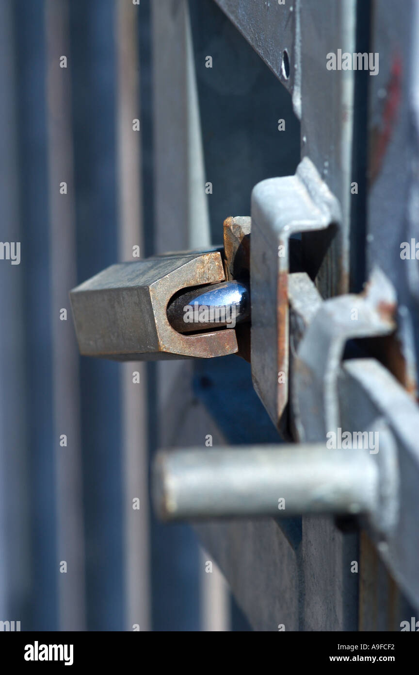 Crime preventation hi-res stock photography and images - Alamy