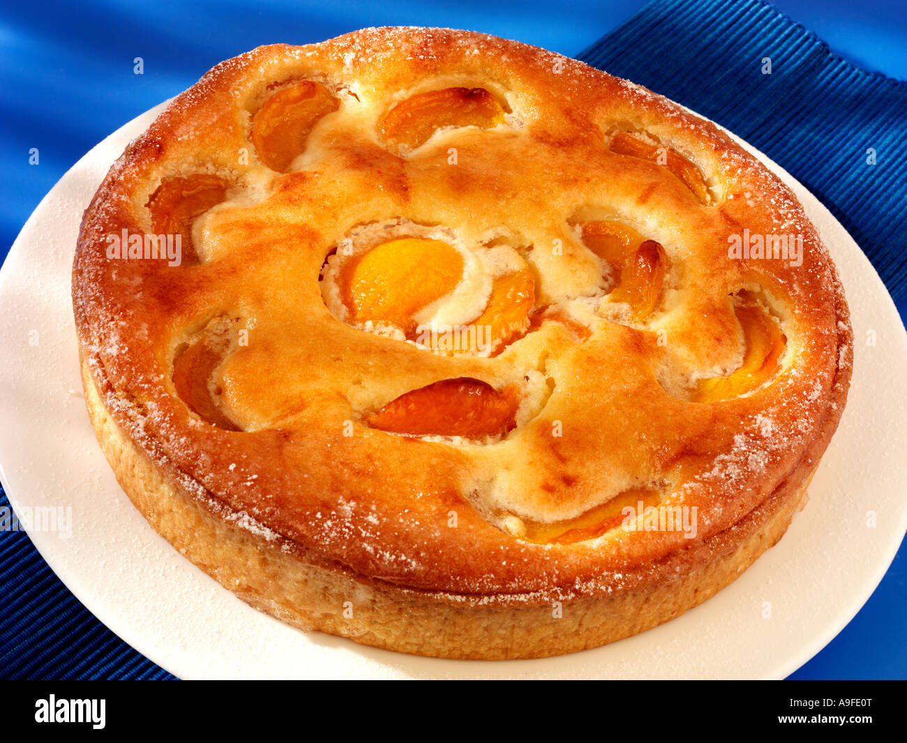 French apricot tart hi-res stock photography and images - Alamy