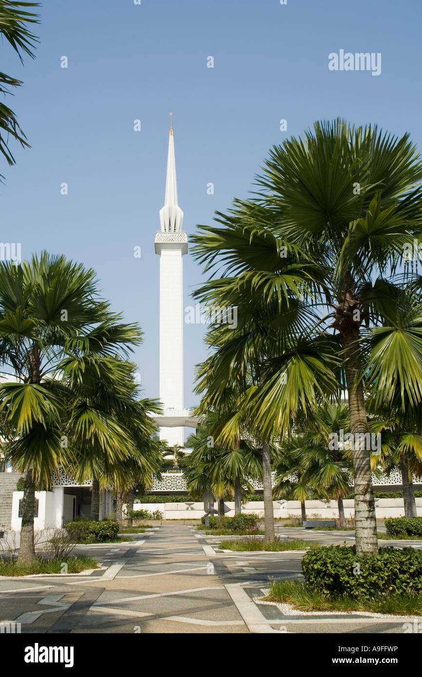 The National Mosque Masjid Negara in Kuala Lumpur Stock Photo - Alamy