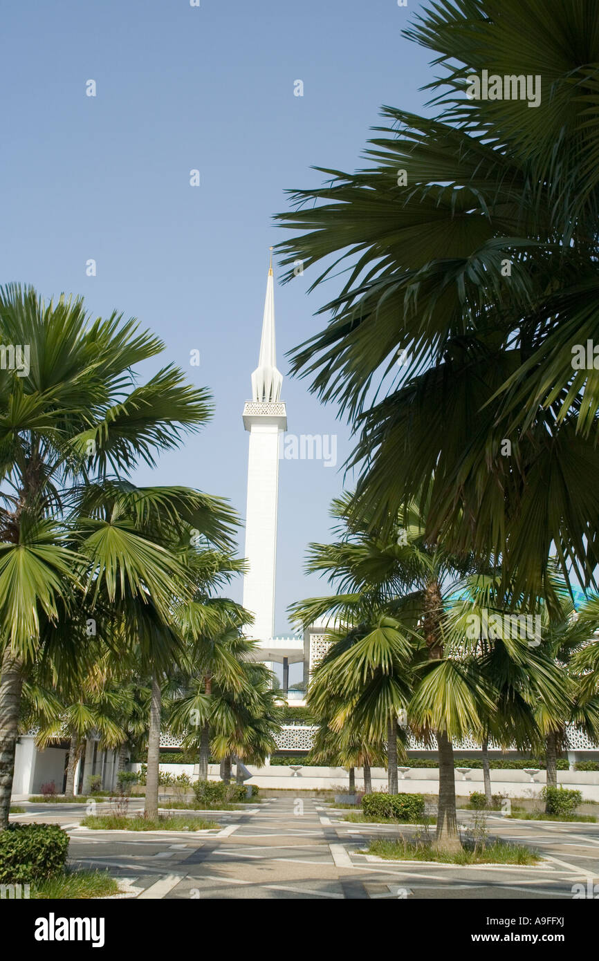 The National Mosque Masjid Negara in Kuala Lumpur Stock Photo - Alamy