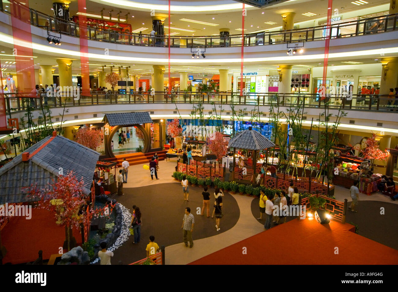 One utama mall hi-res stock photography and images - Alamy