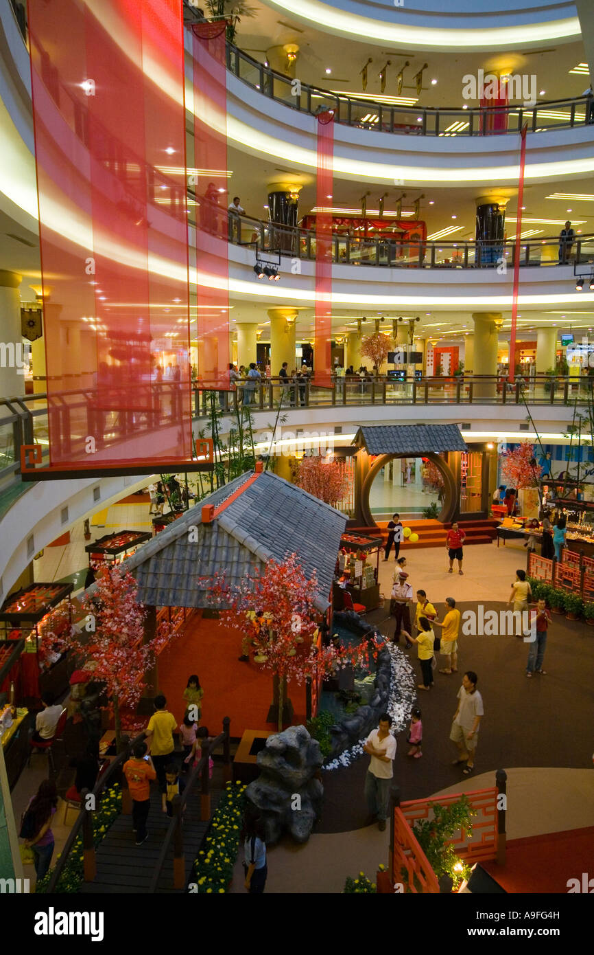One Utama Shopping Mall High Resolution Stock Photography and Images ...