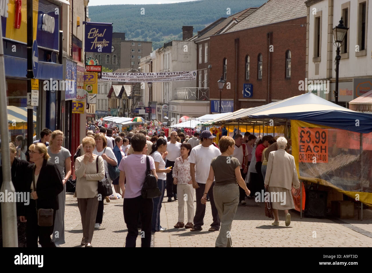 Merthyr tydfil high street hi-res stock photography and images - Alamy