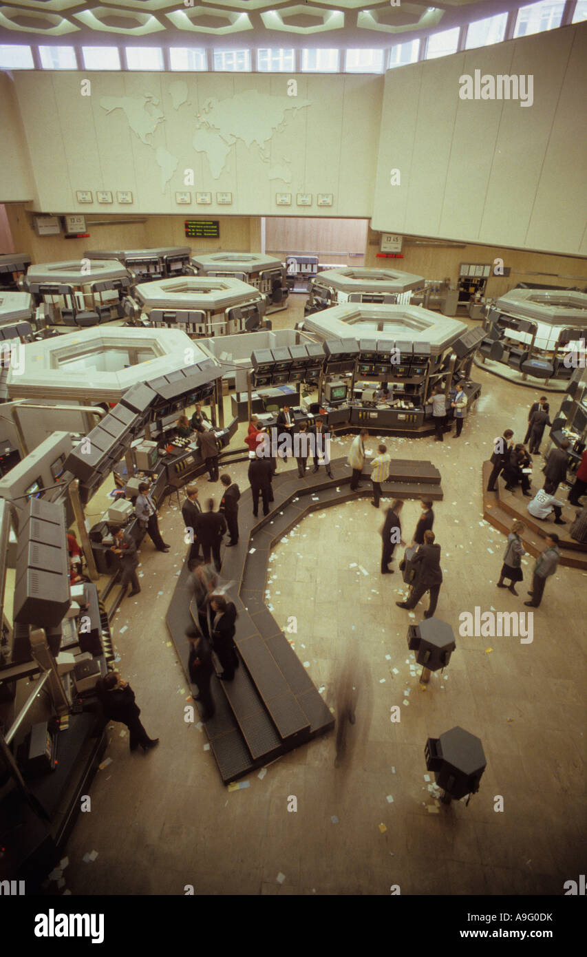 Trading floor london stock exchange hi-res stock photography and images ...