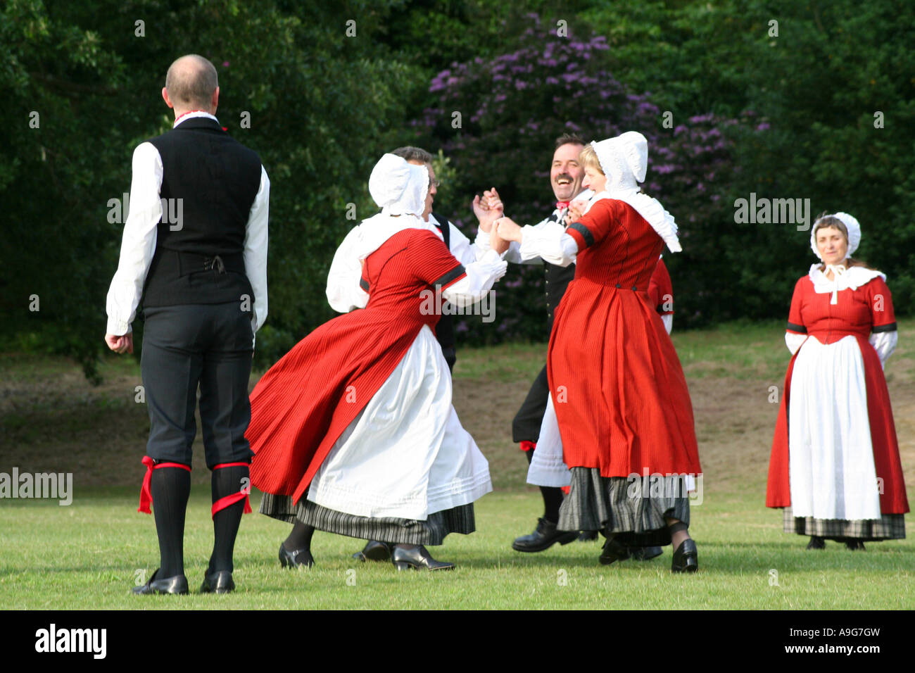 Welsh dance hi-res stock photography and images - Alamy