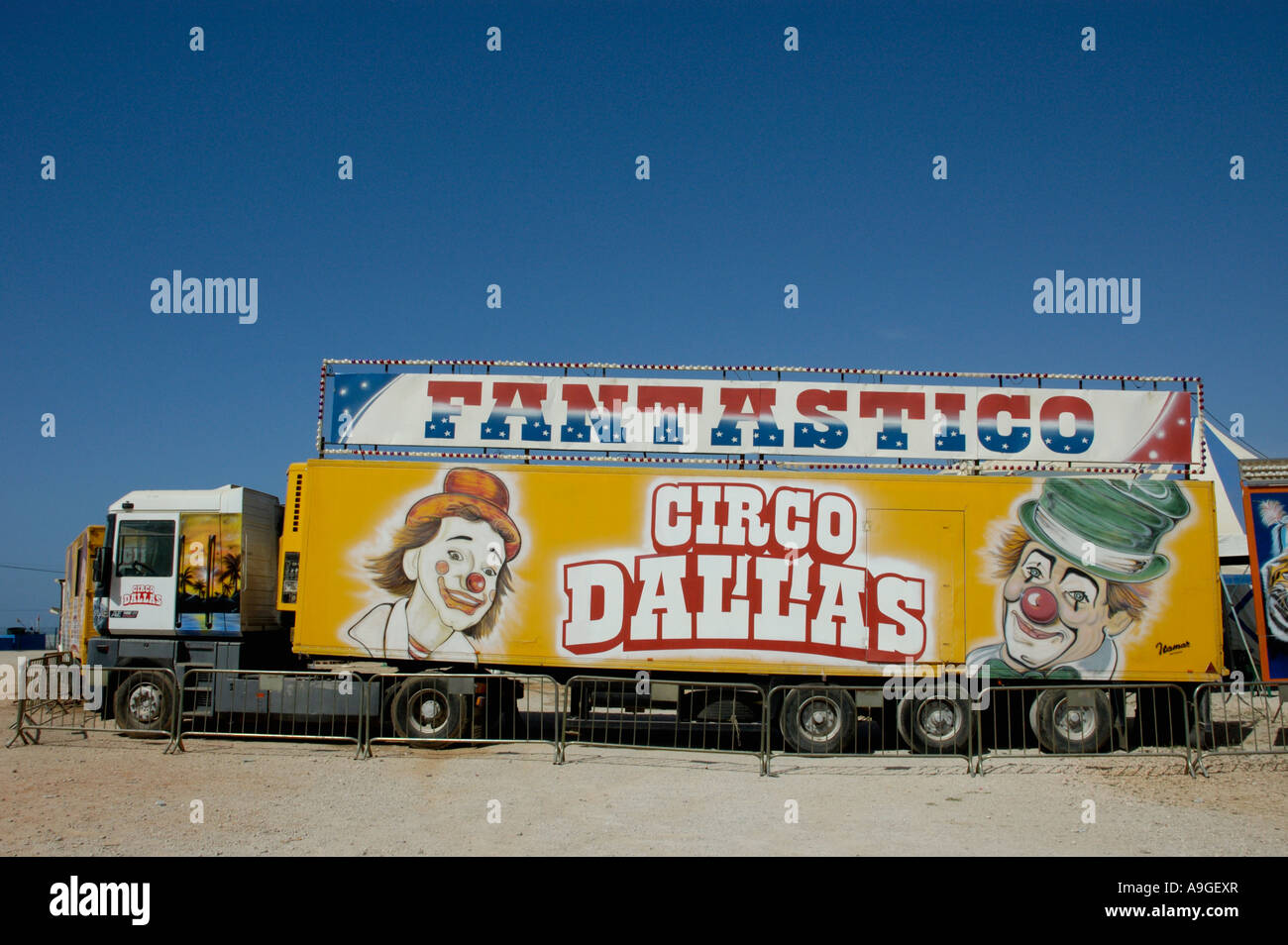 Circus lorry hi-res stock photography and images - Alamy