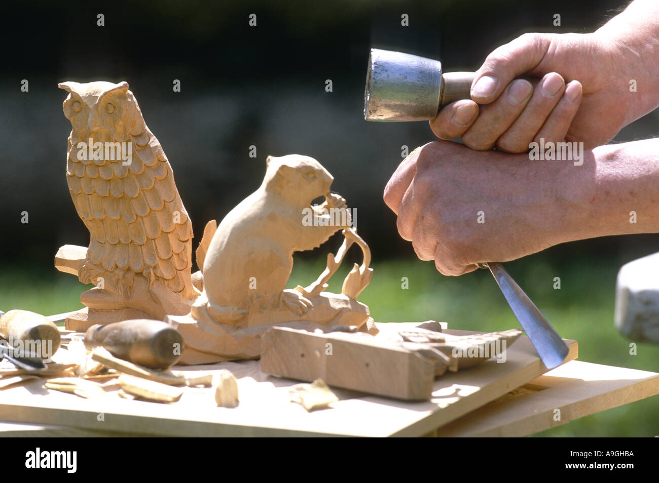 Carver figures hi-res stock photography and images - Alamy