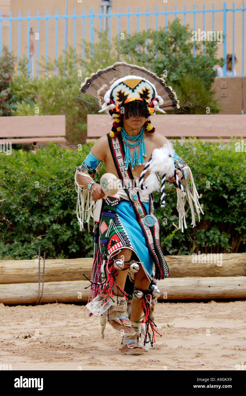 Indian ceremonial dance pueblo hi-res stock photography and images - Alamy