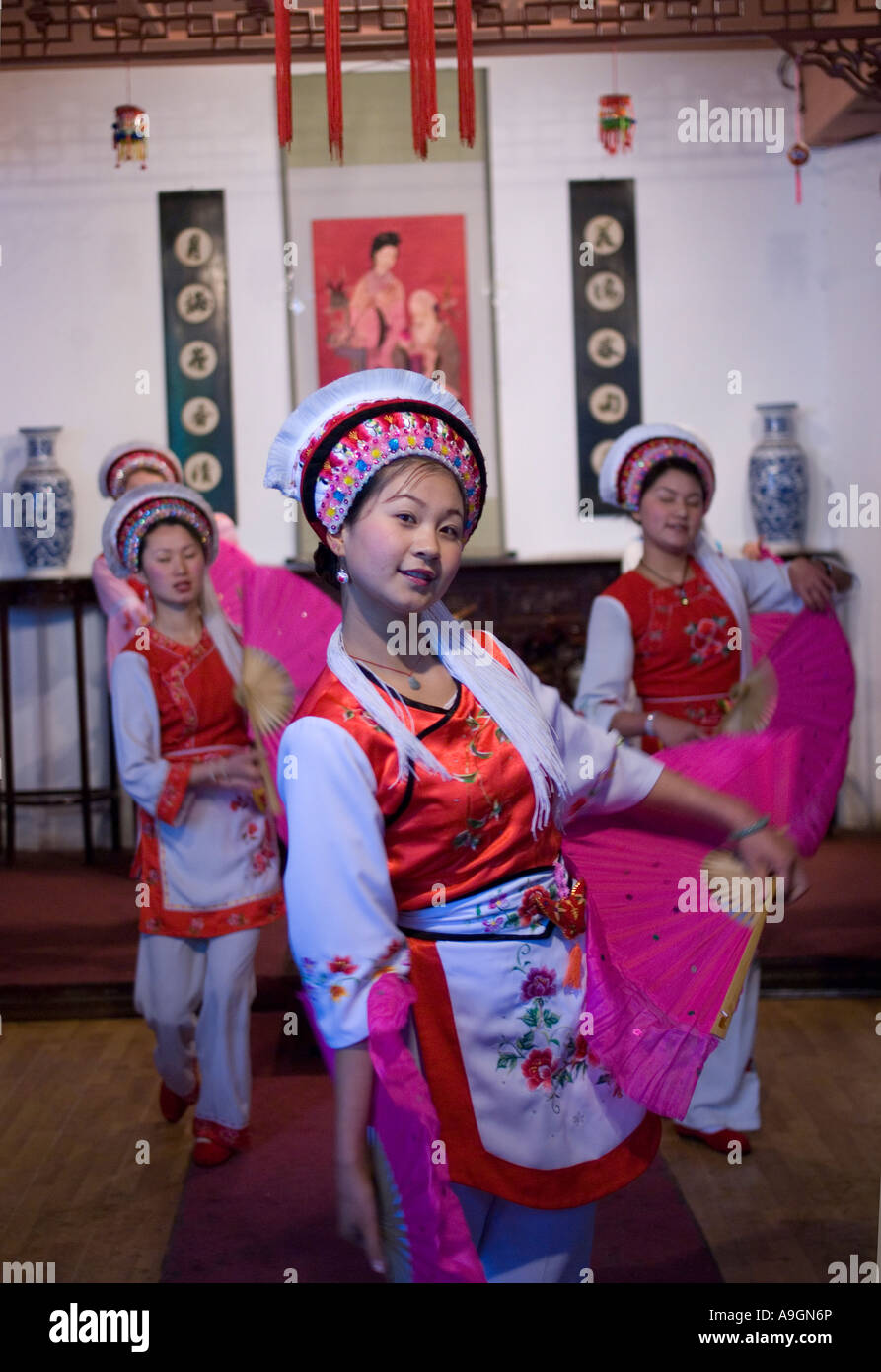 Bai minorities hi-res stock photography and images - Alamy